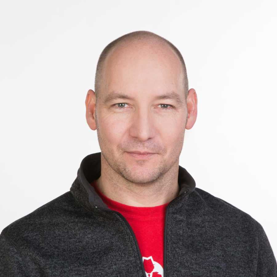 Interview Edition: Calum Cameron | StartUs Magazine